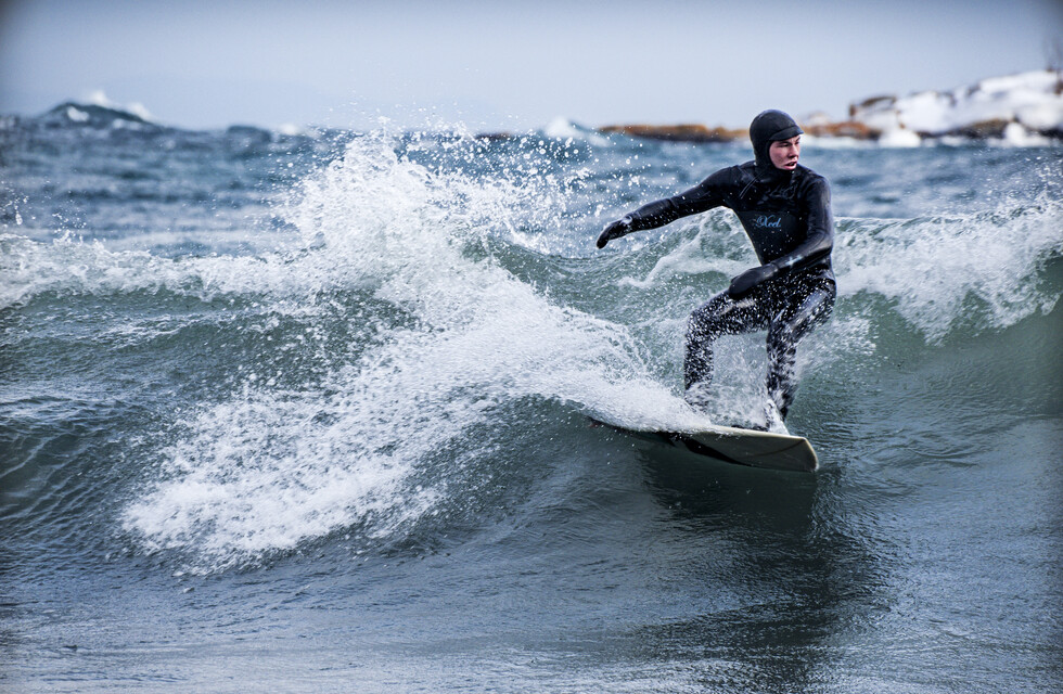A Guide to Surfing the Great Lakes | Northern Ontario Travel