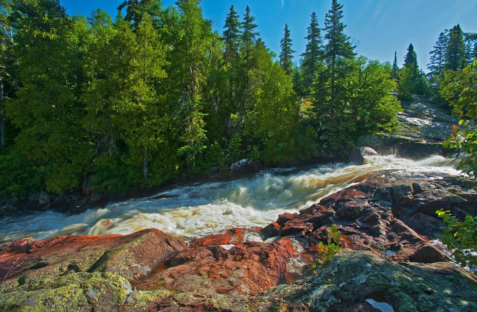 The Ultimate Guide to Rainbow Falls Provincial Park | Northern Ontario ...