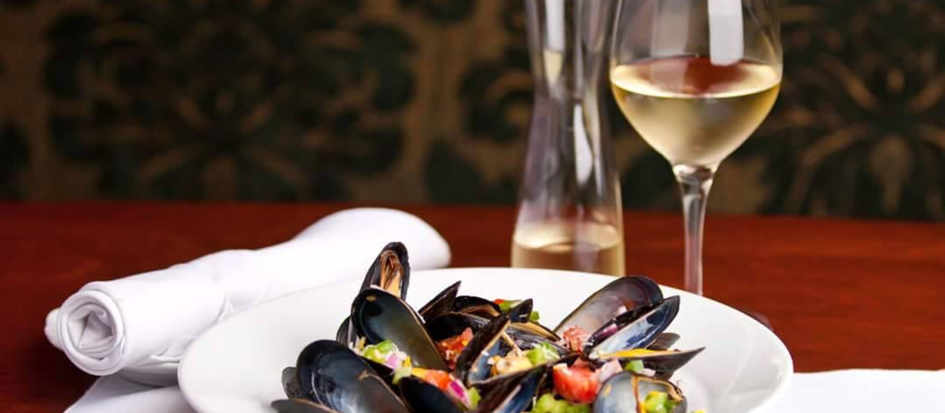 Best Affordable Food in North Bay | Northern Ontario Travel